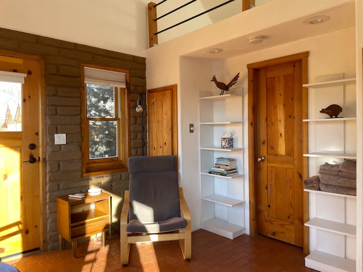 Adobe Casita Behind Balloon Fiesta- Pet Friendly - Corrales, NM