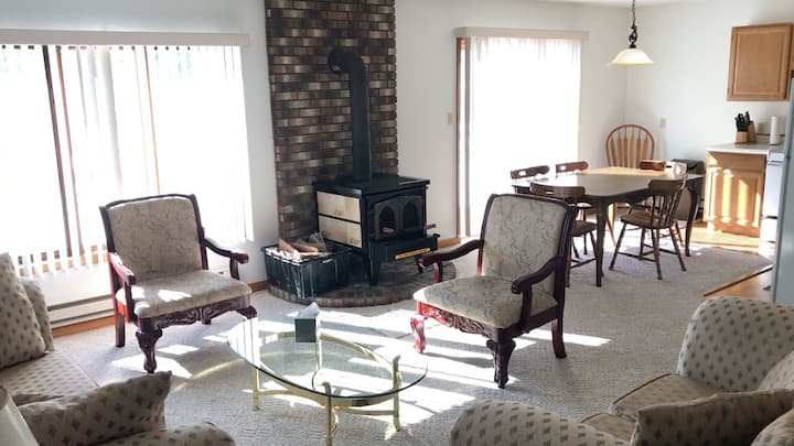 Clean And Quiet Family Chalet At Jackson Creek - Ironwood, MI