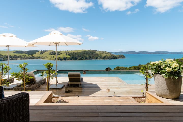 The Farmhouse; Hauraki Views & Tranquil Luxury - Matakana