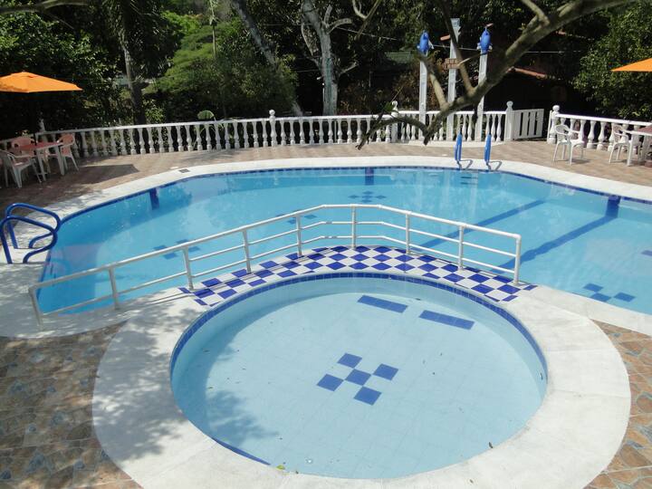 Casa Vacacional Con Piscina En Tocaima, City! - Tocaima