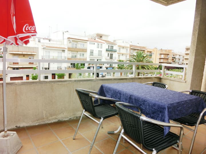 Climatisé! 400m De La Plage! Terrasse, Parking. - Cadaqués