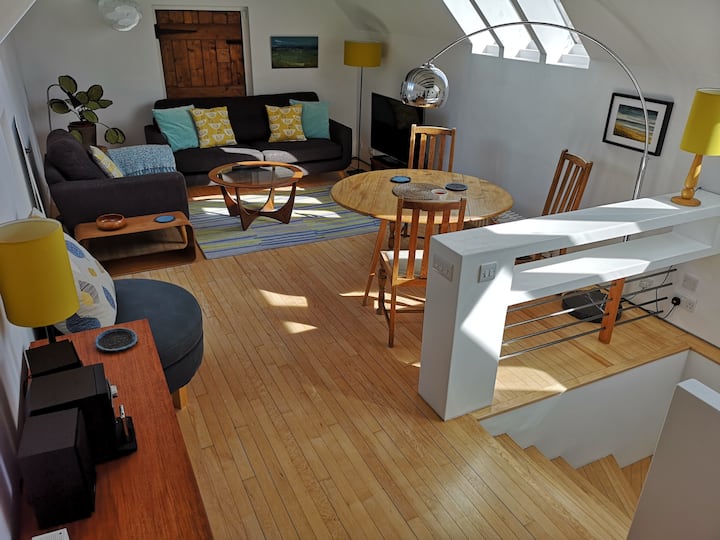 Charming Renovated 19th-century Coach House - Édimbourg