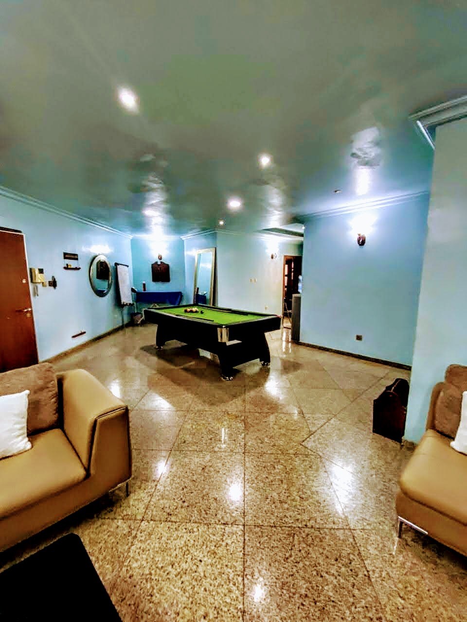Victoria Island, Lagos Vacation Rentals with a Pool - Lagos, Nigeria ...
