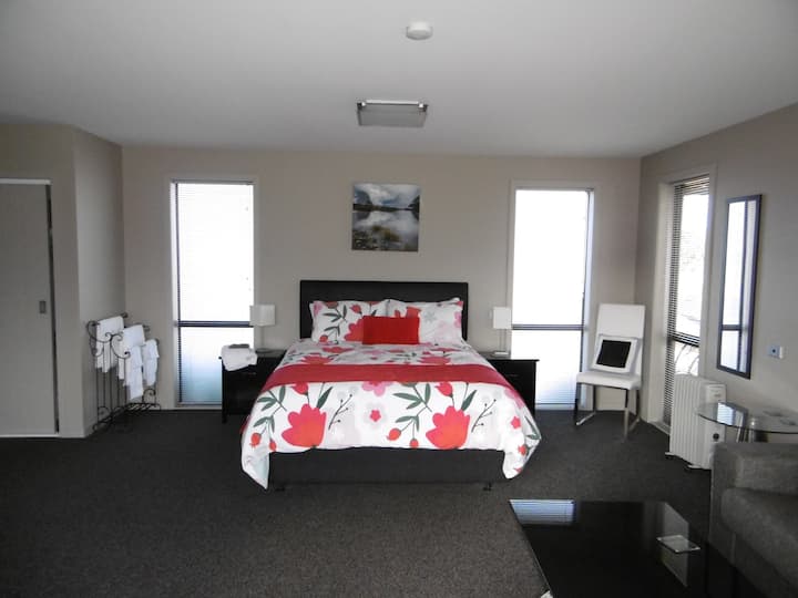 Waiuna By The Water Te Anau - Te Anau