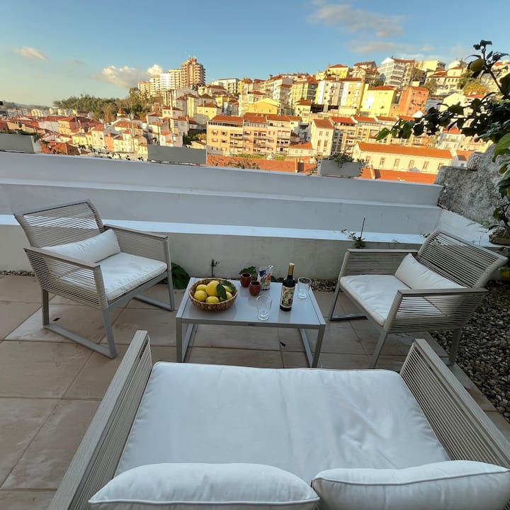 Majelifa : Une Terrasse Au Cœur De Coimbra - Santa Clara