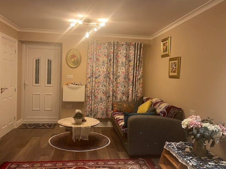 Cosy Self-contained Extension Skylight Garden View - Henley-on-Thames