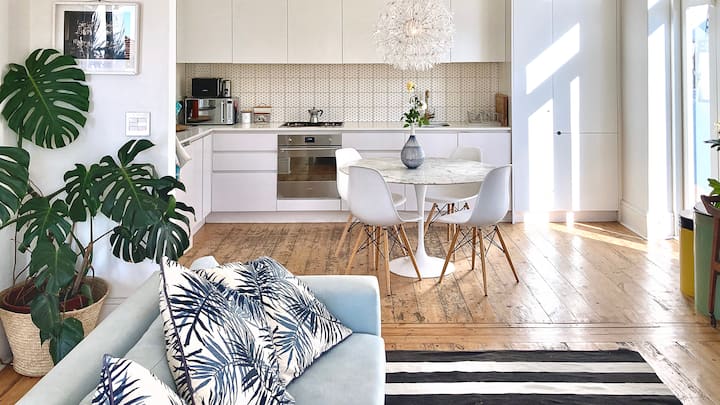 Spacious & Stylish Creative Home With Lush Garden - Cape Town