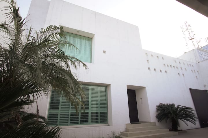 Contempo / Minimal House Downtown Monterrey - San Pedro Garza García