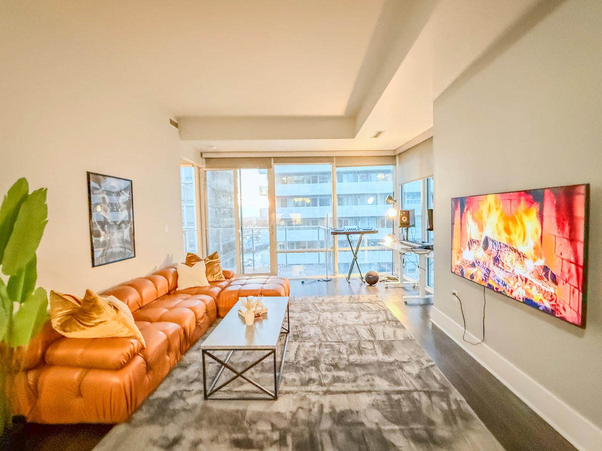Lake View Private Room in Shared Luxury Condo - Apartments for Rent in ...