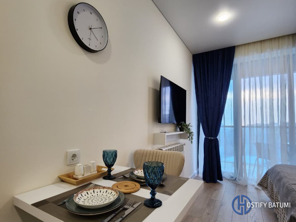 Apartamento moderno de gran altura | Vista panorámica al mar ...