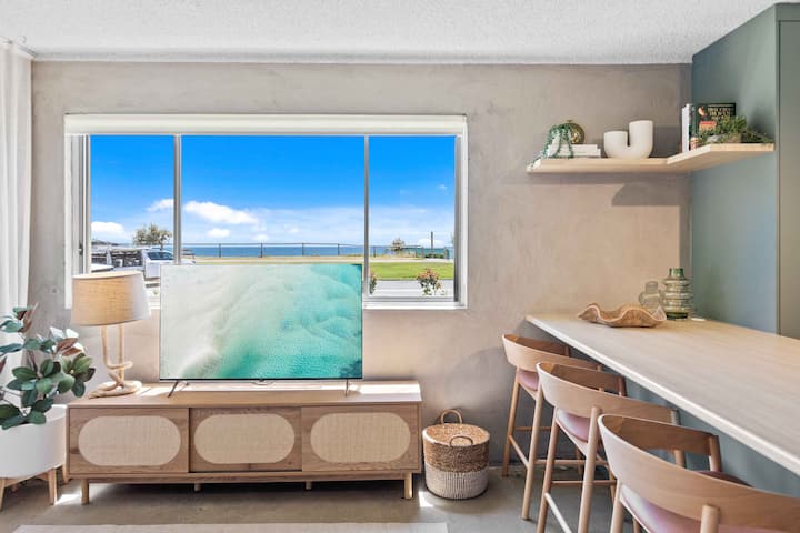 Sunrise At Evette - ゴールドコースト