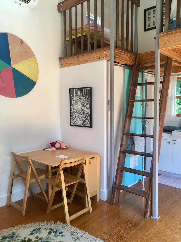 Cozy, bright lofted studio - Guesthouses for Rent in Austin, Texas ...