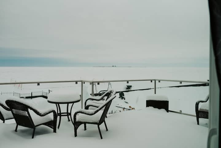 Saginaw Bay Oasis – Private Resort Living - Bay City, MI