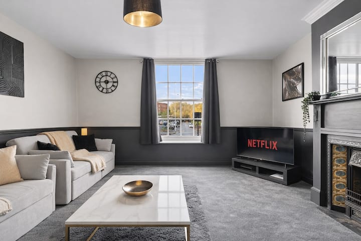 Harbourside Haven | Stylish Retreat For 8 - Clifton