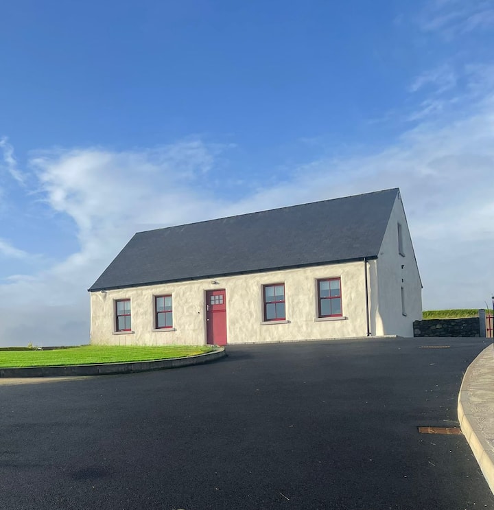 Charlotte's Cottage - Warrenpoint