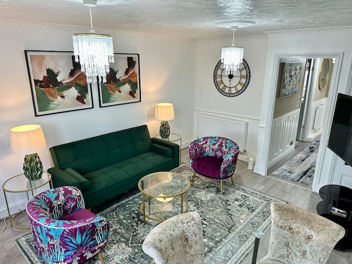 Modern 2 Br House Near Excel, O2 With Free Parking - Stratford