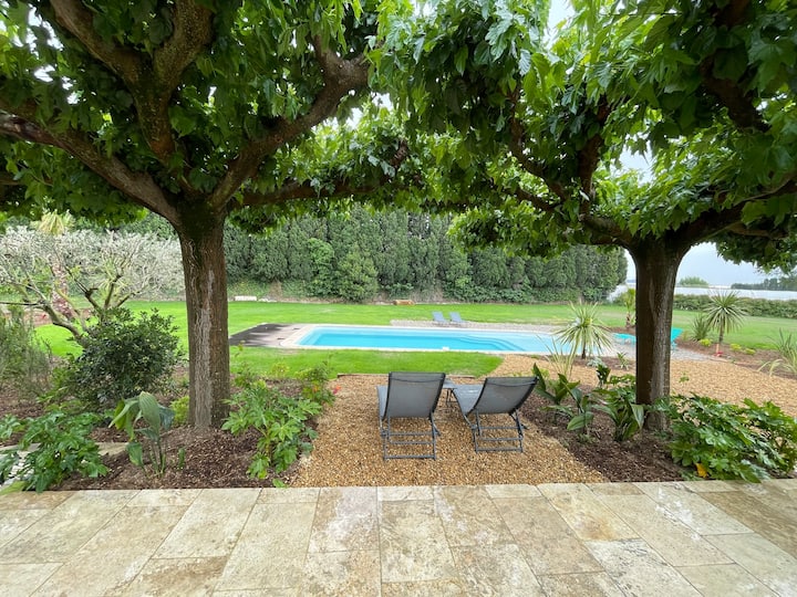 Belle Villa Au Calme Avec Piscine Chauffée - Avignon