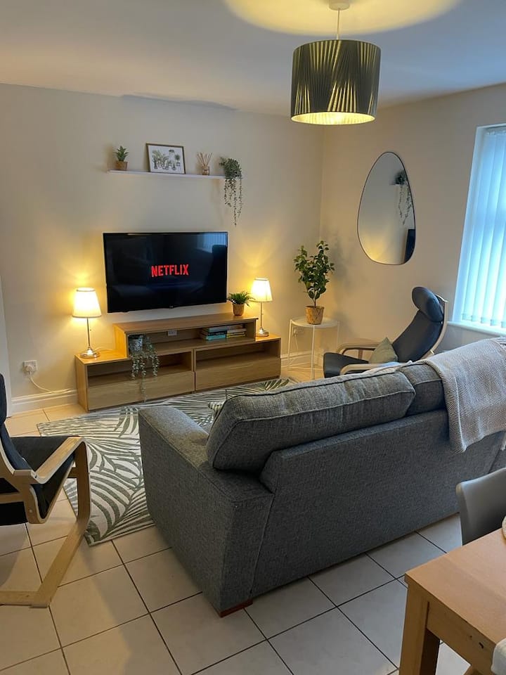 3 Bed, 2 Bath, 7 Person Apartment In Liverpool - Liverpool