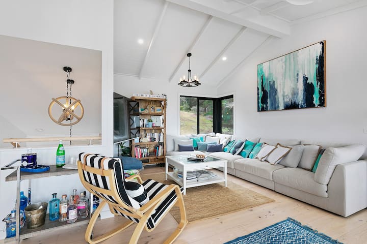 Anglesea Nest Is Luxury With Stunning Views - Anglesea