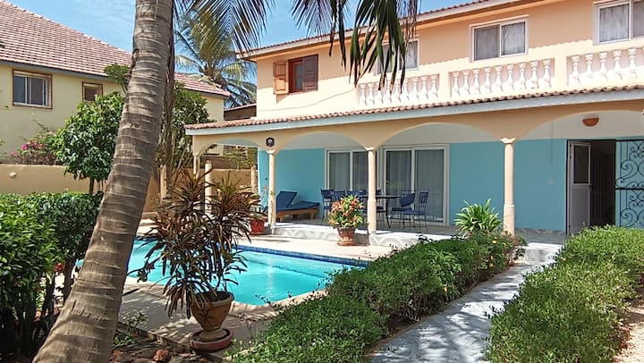 à Saly-bambara Villa Avec Piscine Privée - 세네갈
