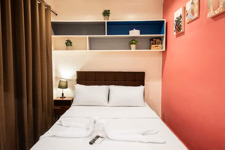 Homey And Cozy | 1br Poblacion Makati (02) - Taguig