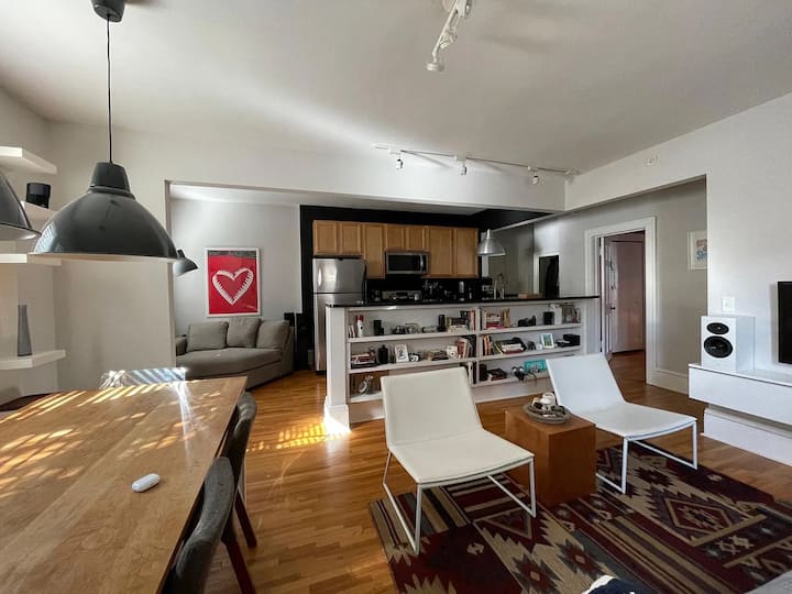 Chill Uptown Apt, Close To Lakes - Edina