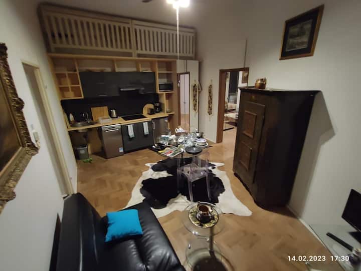 C30 Apartment - Warsaw