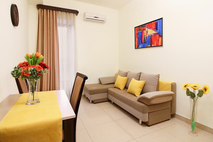 Studio Apartment In Alley Residence - Yerevan