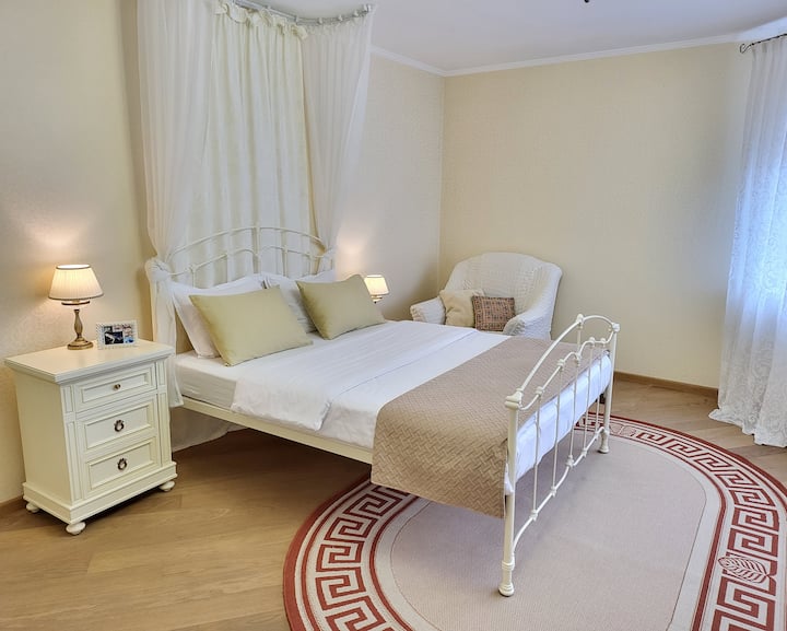 71 Exquisite Two-bedroom Apartment - Бровари