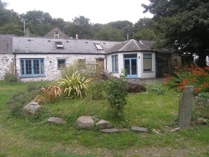 A Converted Welsh Milking Shed (Y Beudy) - Aberporth