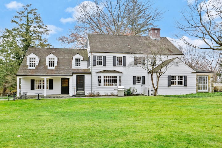 Cozy Greenwich Back Country Home With Pool - Converse Lake