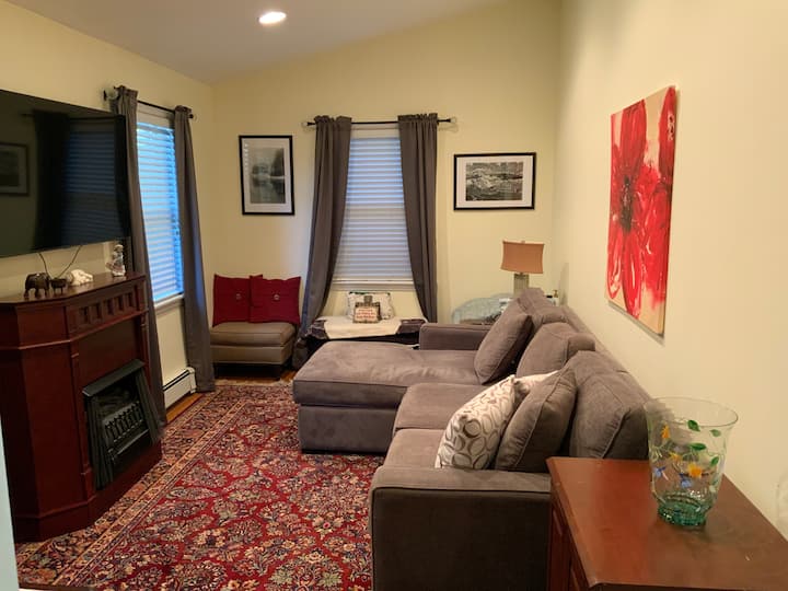 Cozy Bedroom /Private Bath With Hudson River Views - Sleepy Hollow, NY
