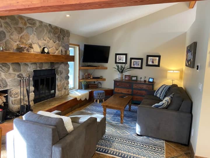 Creekside And Mountain View, Walk To Town! - Frisco, CO