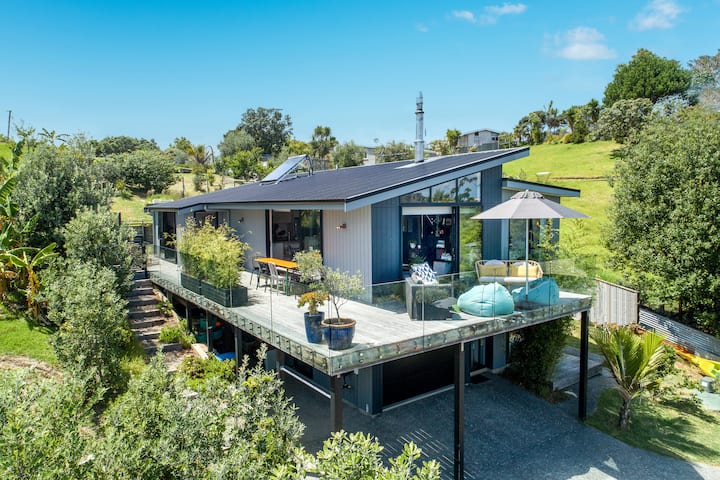 Paradise On Park | Family Friendly With Spa Pool - Waiheke Island