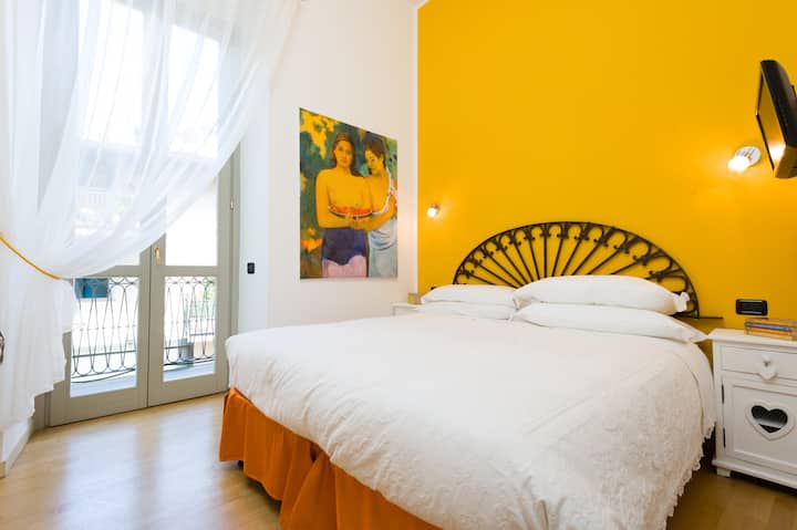 Gauguin Camera Matrimoniale Con Bagno In Comune - Bergamo