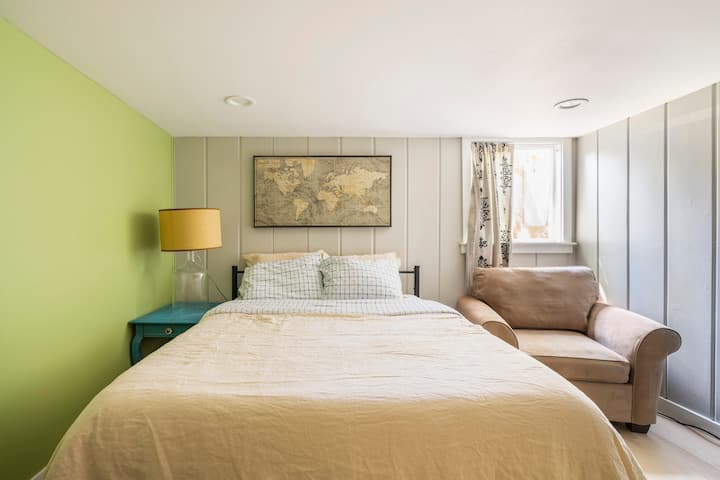 Capitol Hill Experience 3 - Seattle, WA