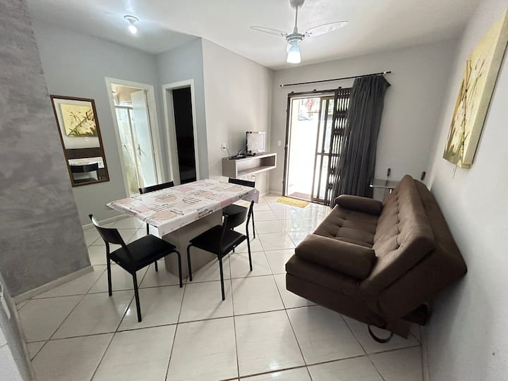 Apartamento Econômico 2 Dormitórios Cod: 201 - Porto Belo