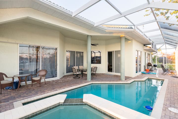 Family Island Relaxation - Has It All! - Marco Island, FL