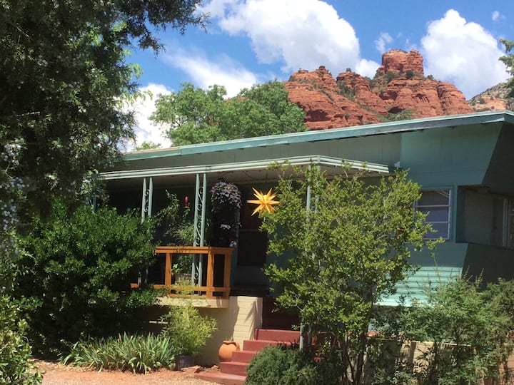 Cozy Retro 1 Bed/1b Next To Thunder Mtn Th & Stupa - 塞多納
