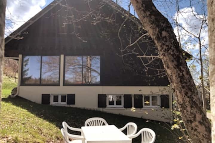 Au Coeur Du Village De Prémanon - Prémanon