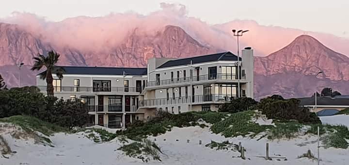 Longbeach House Strand - Somerset West