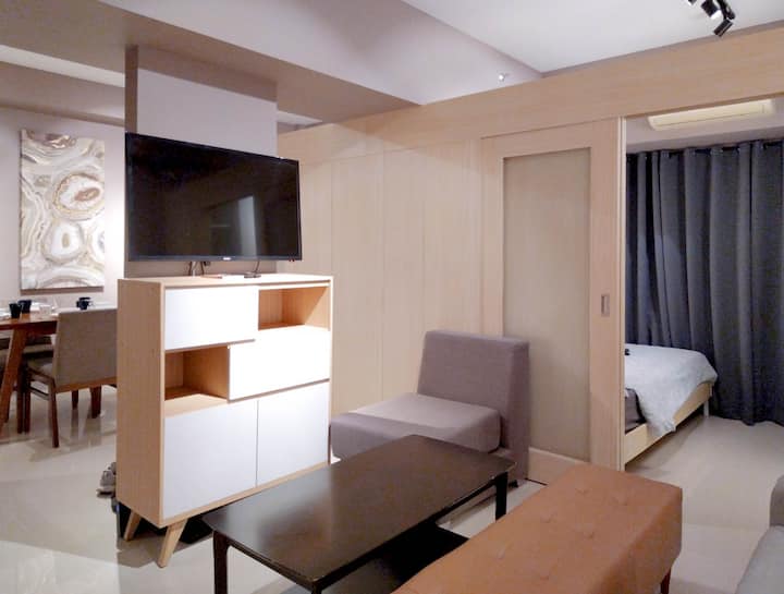 Spacious 2 Bedroom At Light-55"tv-netflix-50mbps - Makati