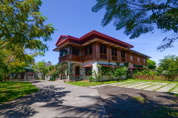 Casa Simeon Entire House - Bicol's Heritage House - Tabaco