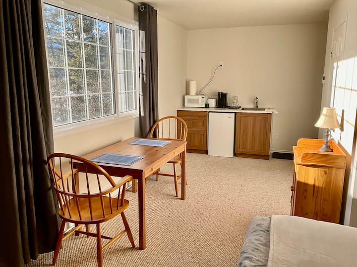 Alpenrose King Bed Hottub View - Golden