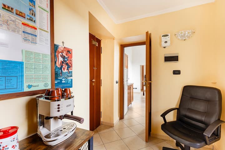Naples Centre Logement Bon Marché Check In 16 -23 - Naples