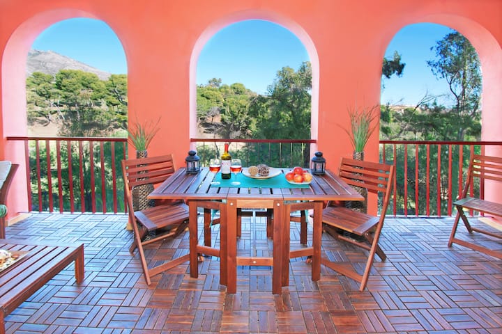 Golf View, 2br/2ba, Pools+gym, Sleeps 6 - Benalmádena