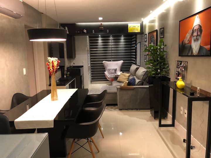 Ap 1 Suíte+1quarto  A 850m Do Mar Super Mobiliado - Balneário Camboriú
