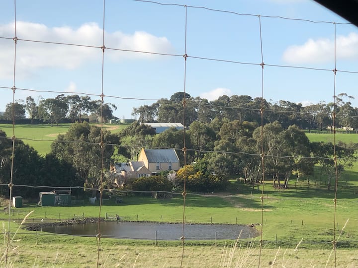 Barrabool Hills Retreat. D.b. - 절롱