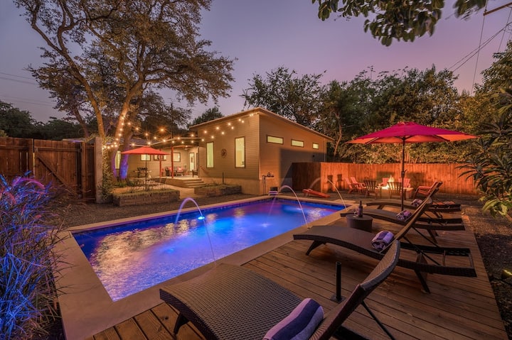 Socovilla: Downtown Pool Golfgreen Firepit 18beds - Austin, TX