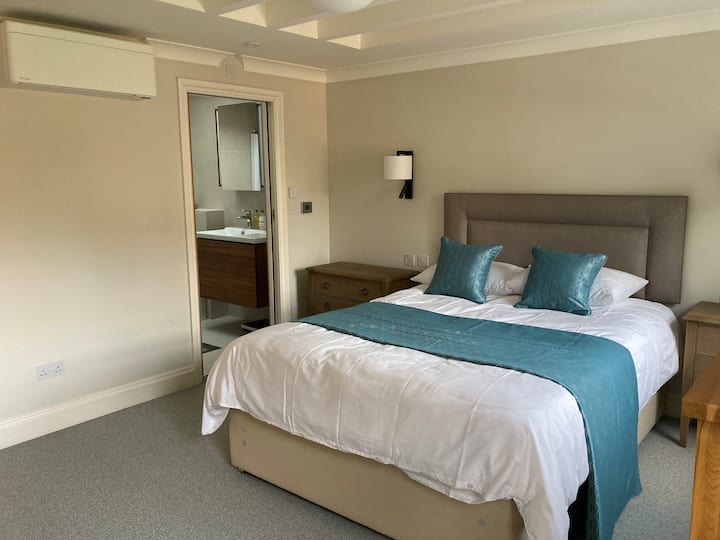 Stunning Private Room In Chiswick - Brentford